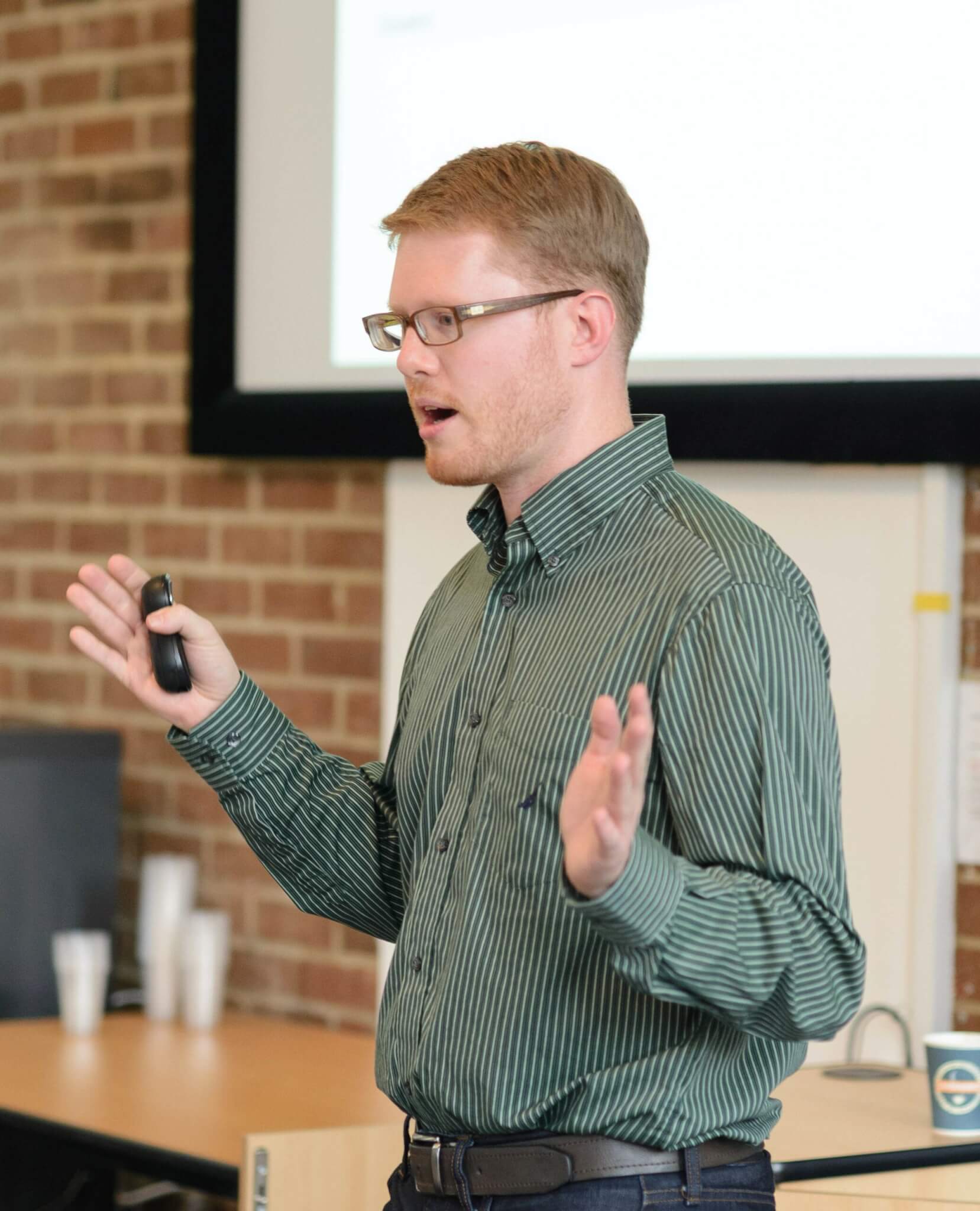 Dr Eric Schneider - Economic History Society